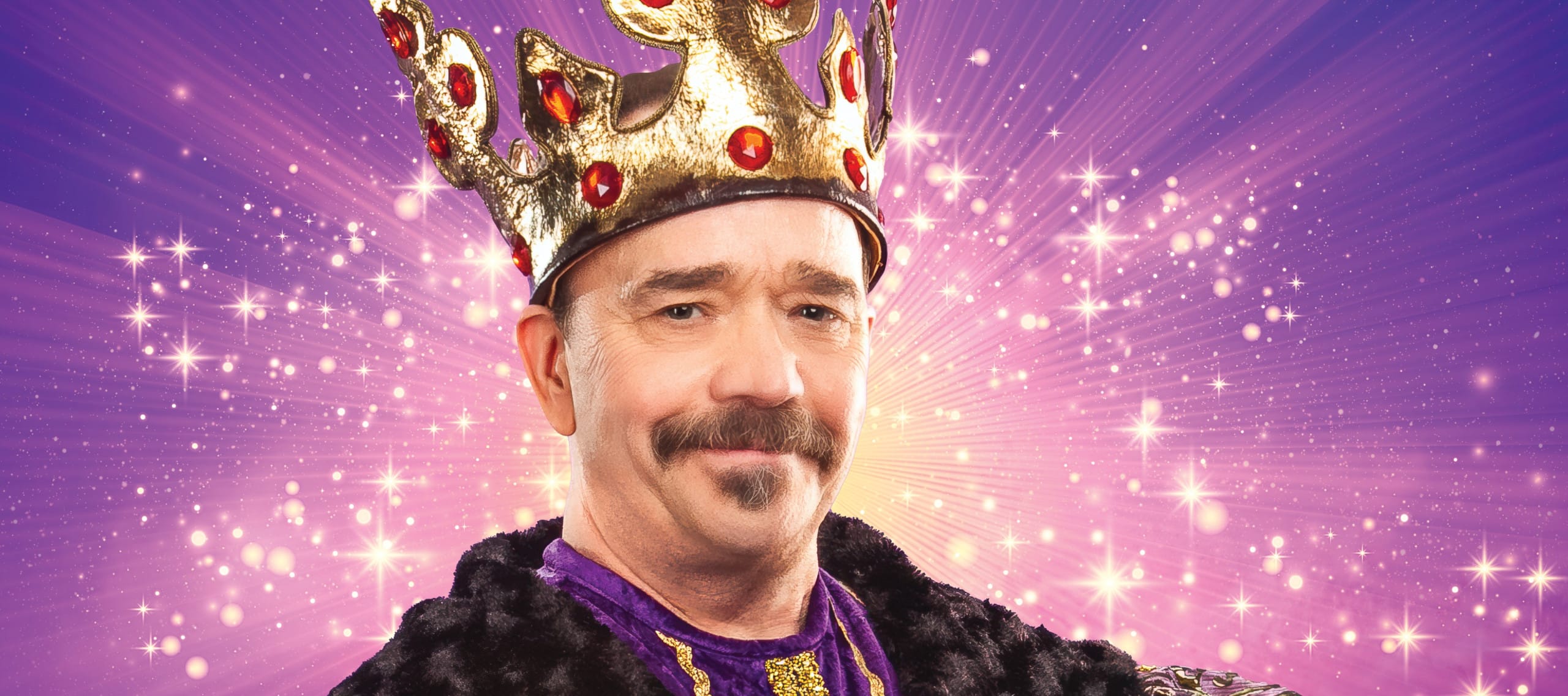 Todd's ready to have fun in panto this year - Lighthouse
