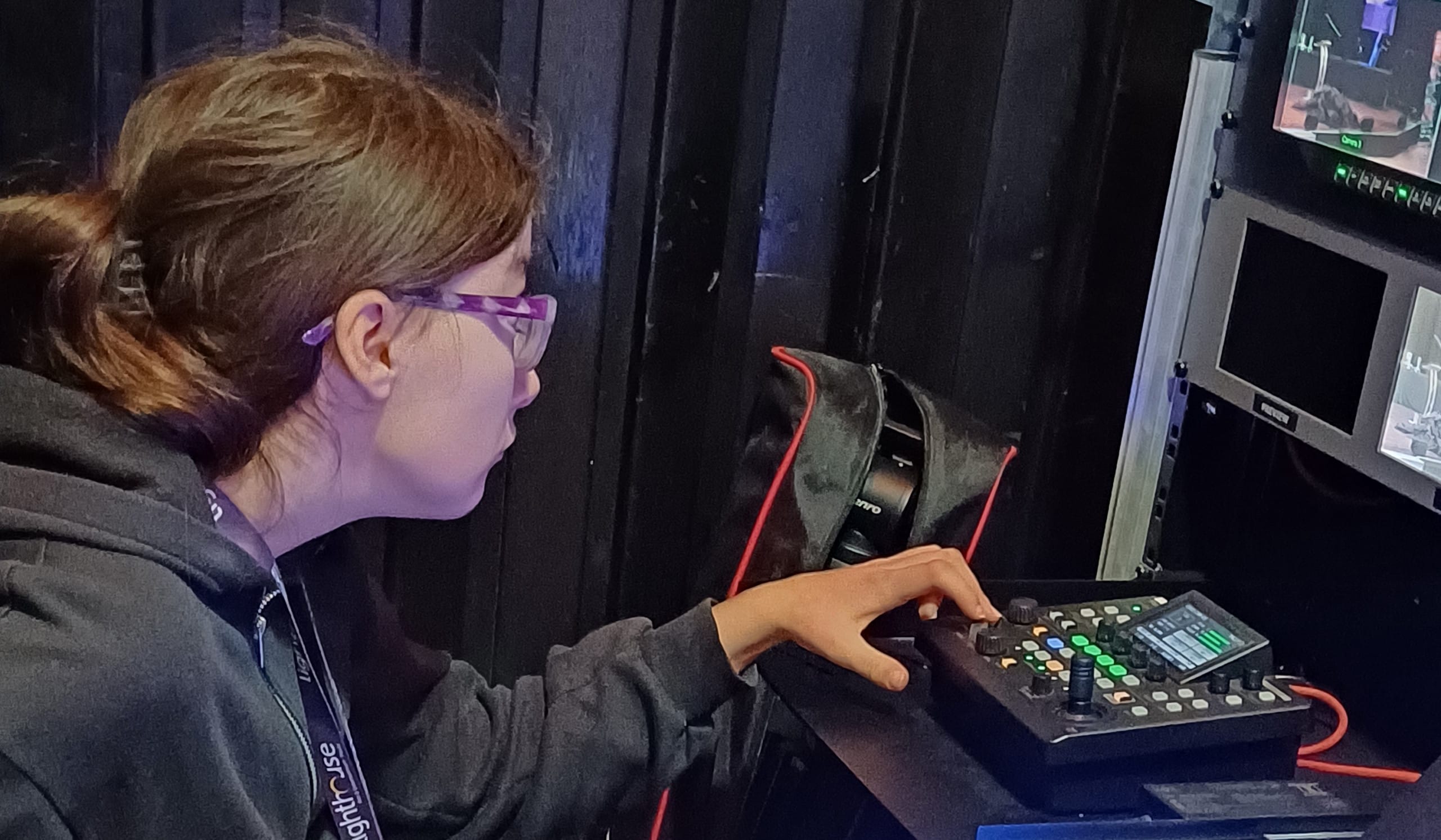 Ana shows she's got what it techs - Lighthouse
